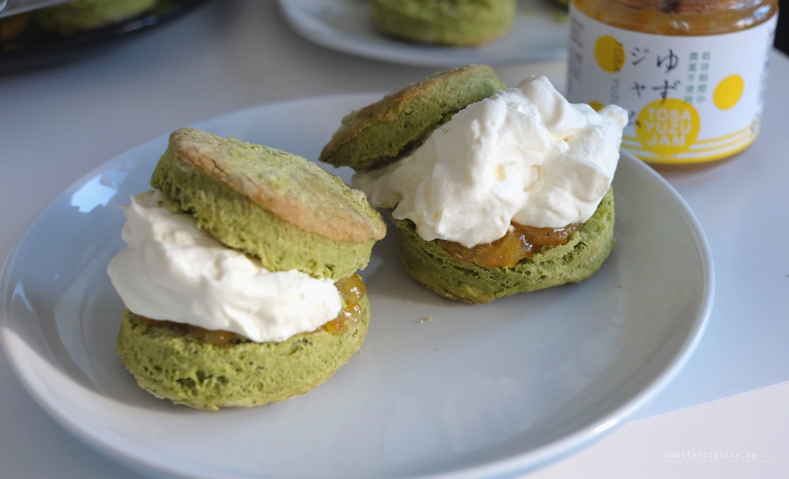 Matcha scones with yuzu and mango - a matter of taste