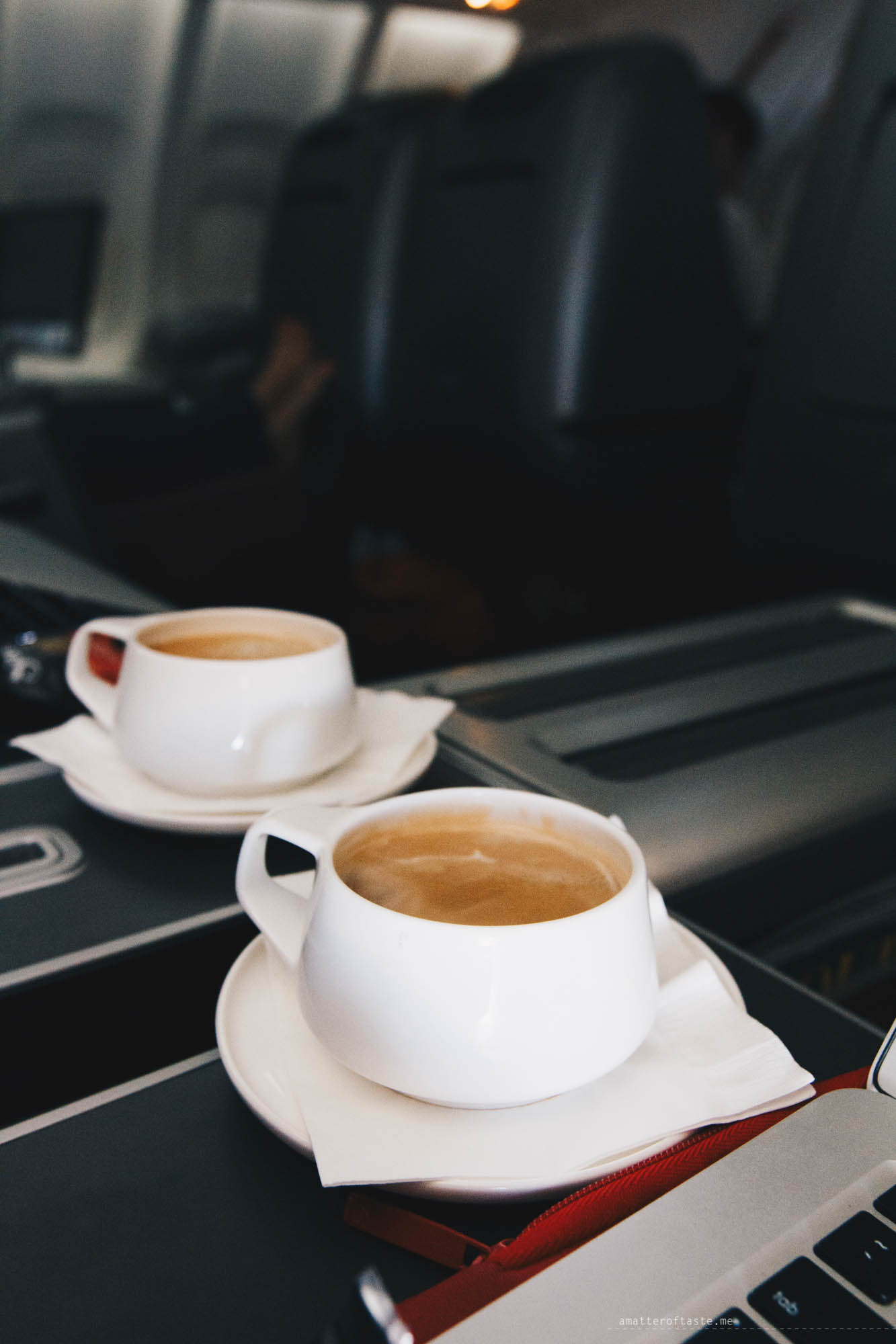 Travelling business class: Brisbane - Singapore with Qantas QF51/QF52 ...